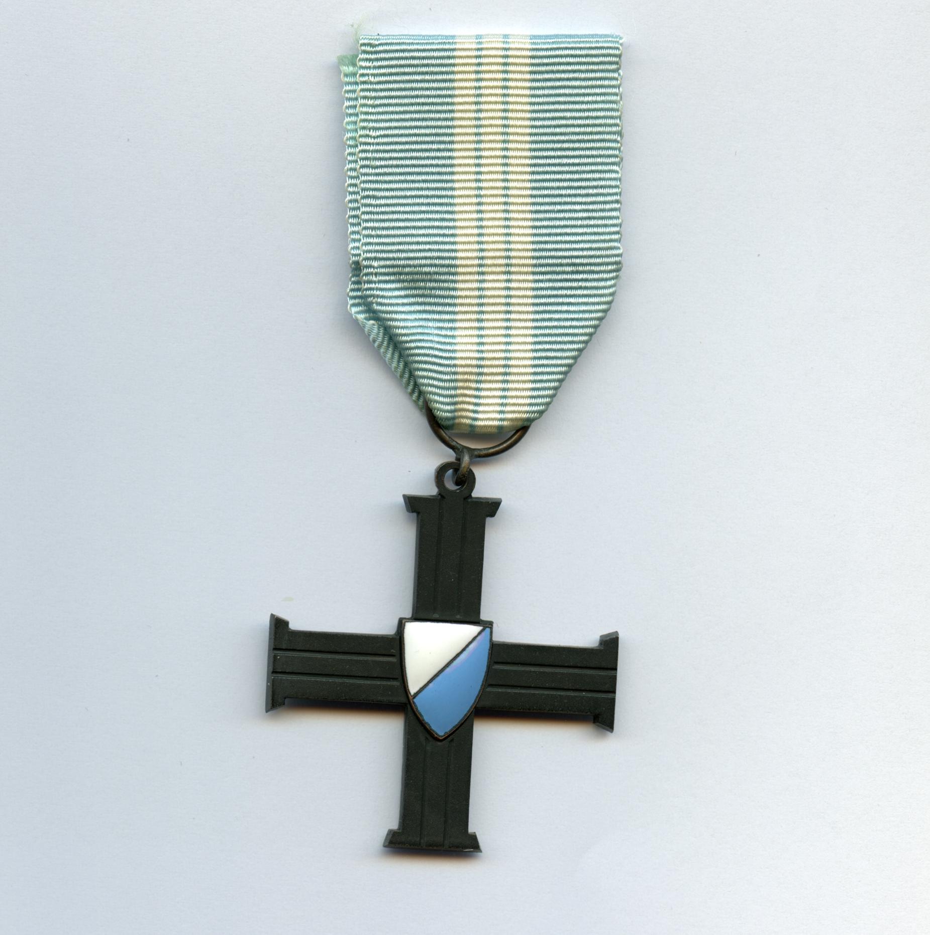 Sinisen prikaatin risti (3. prikaati) 1941-1944 - Holmasto