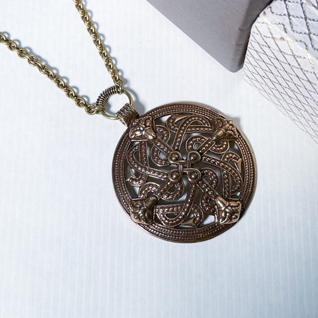 KALEVALA Riipus - Holmasto