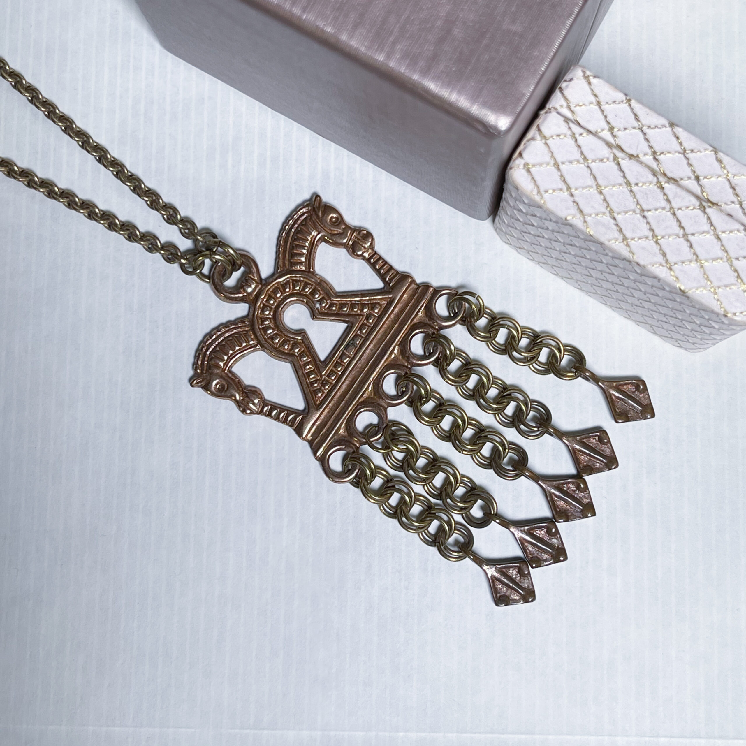 KALEVALA Kaulakoru - Holmasto