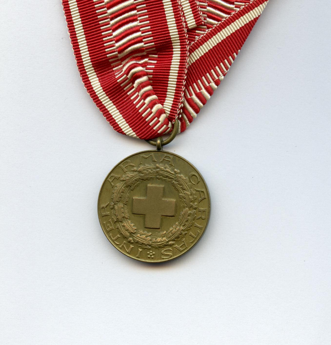 Suomen Punaisen Ristin pronssinen ansiomitali - Holmasto