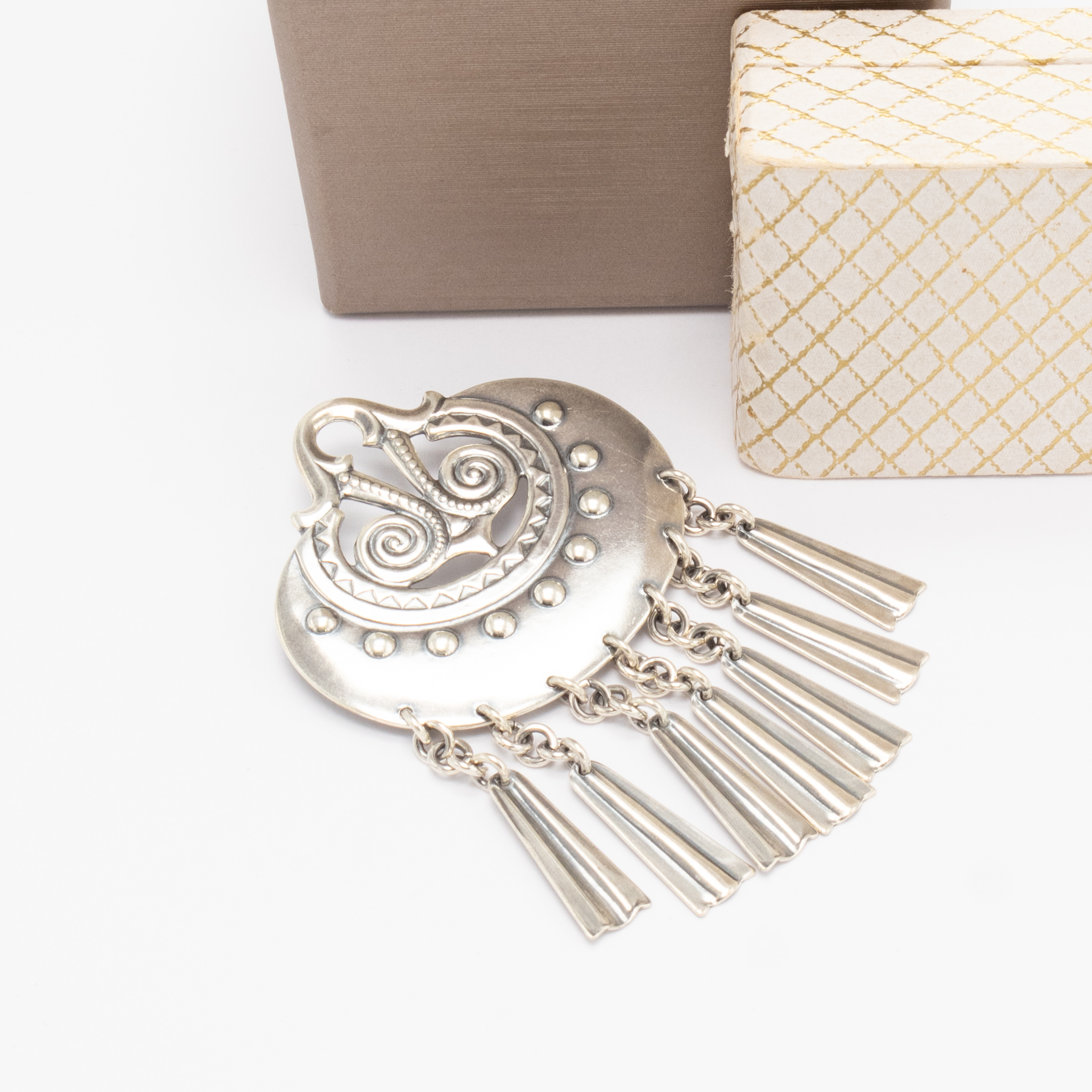 KALEVALA Kuutar- rintaneula - Holmasto